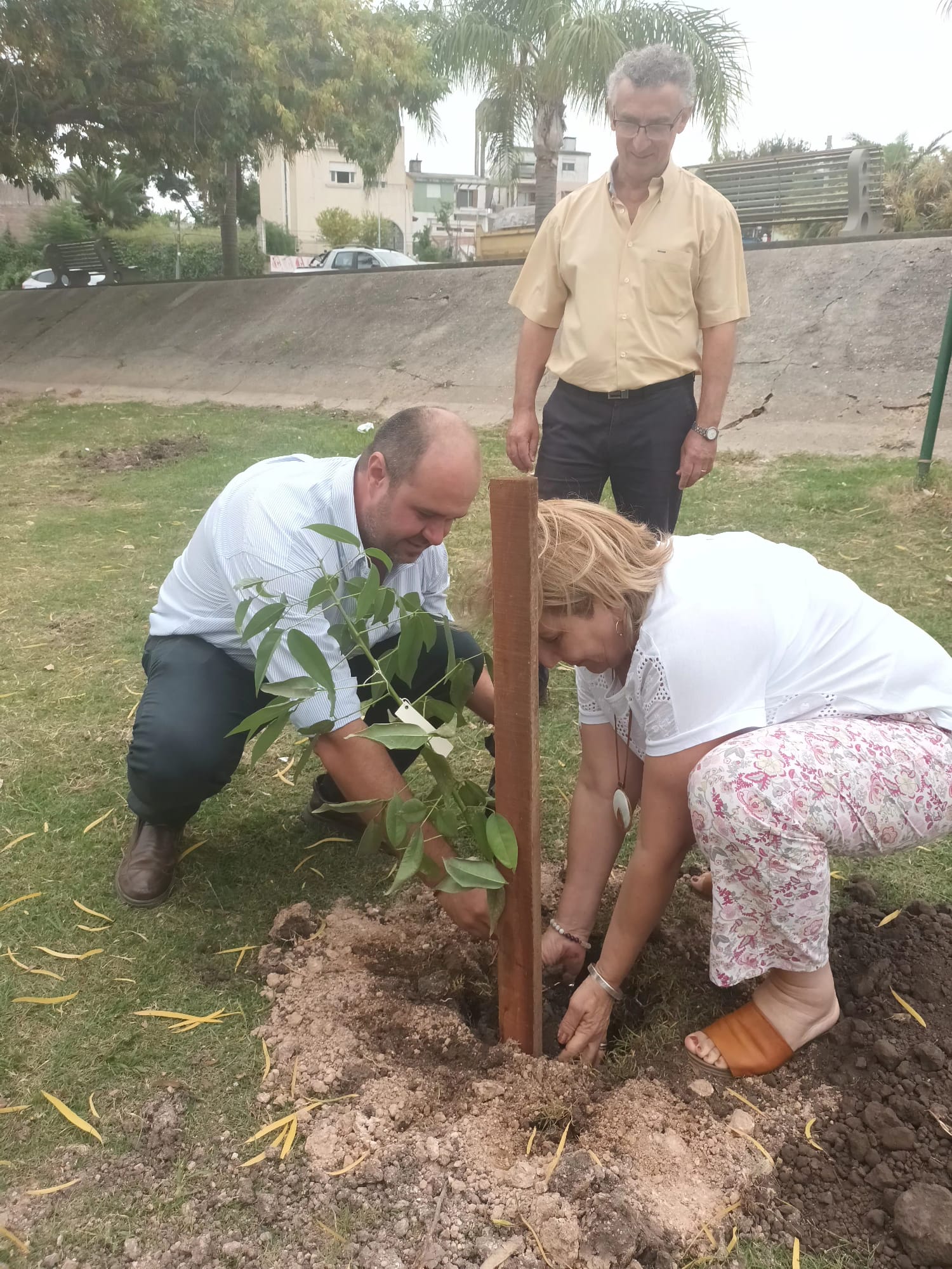 Rotary Club Fray Bentos / Conmemoración del 119.° aniversario de Rotary ...